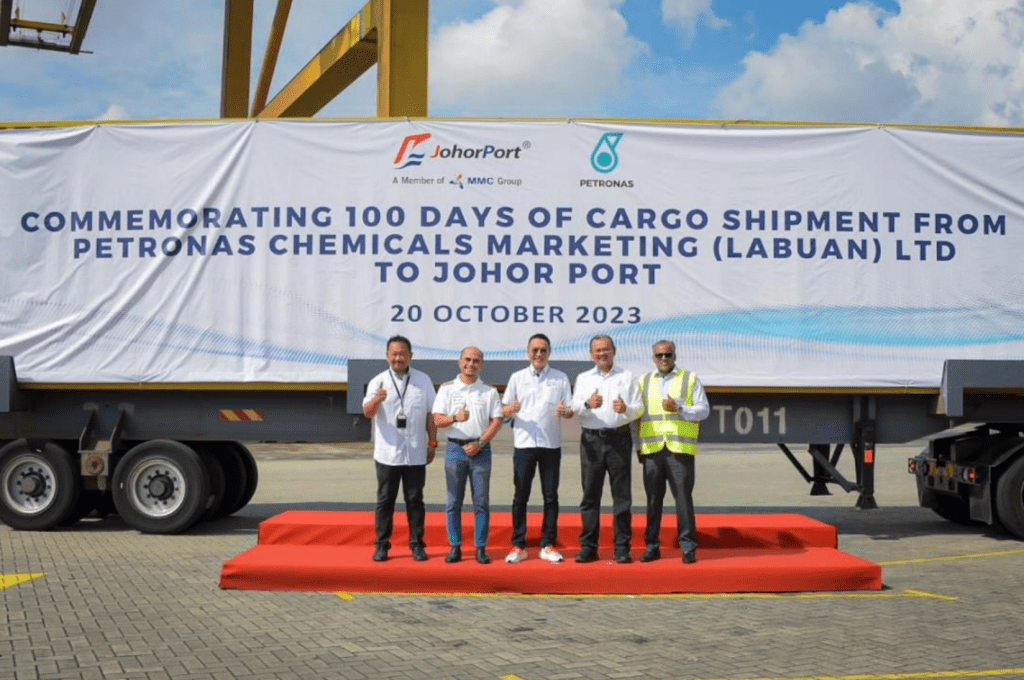 JOHOR PORT COMMEMORATES 100 DAYS OF OPERATIONAL SUCCESS IN PARTNERSHIP ...