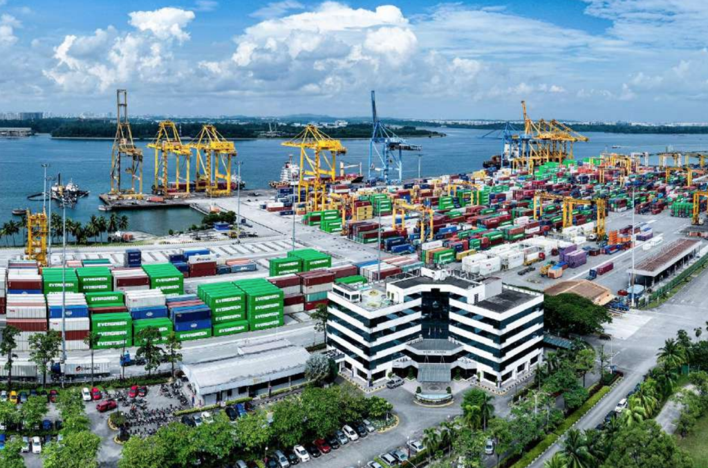 JOHOR PORT SURPASSES 100,000 TEUS IN RECORD-BREAKING CONTAINER ...